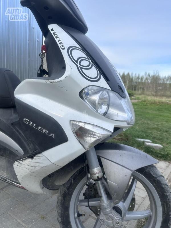 Black Gilera Runner 2008 in Telschi, with an engine capacity of 0.05 L and mileage of 10 thousand km for 550 €, photo 4 on AUTOMOTO.COM.LV