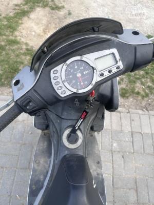 Black Gilera Runner 2008 in Telschi, with an engine capacity of 0.05 L and mileage of 10 thousand km for 550 €, photo 6 on AUTOMOTO.COM.LV
