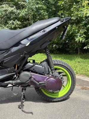 Black Gilera Runner 2008 in Vilnius, with an engine capacity of 0.05 L and mileage of 14 thousand km for 1300 €, photo 9 on AUTOMOTO.COM.LV