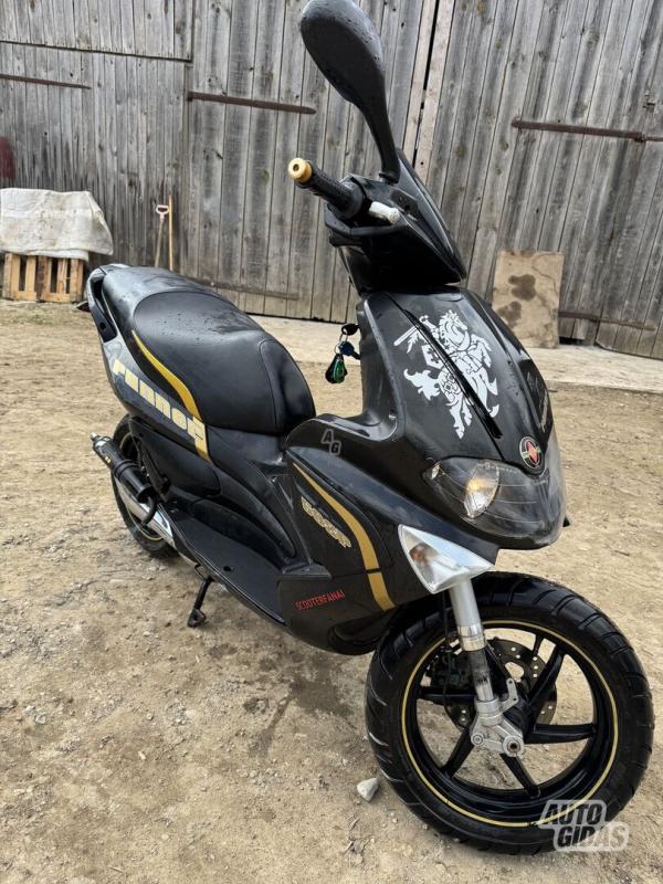 Black Gilera Runner 2012 in Pasvalys, with an engine capacity of 0.05 L and mileage of 12 thousand km for 1150 €, photo 3 on AUTOMOTO.COM.LV