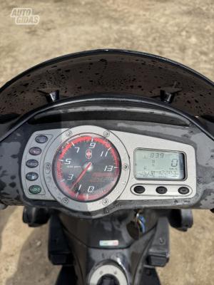 Melns Gilera Runner 2012 Pasvalys, ar dzinēja tilpumu 0.05 L un nobraukumu 12 tūkst. km par 1150 €, foto 7 vietnē AUTOMOTO.COM.LV