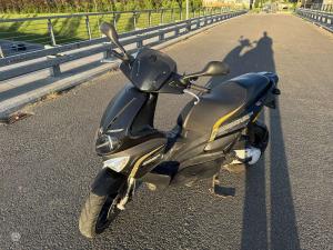 Melns Gilera Runner 2012 Viļņa, ar dzinēja tilpumu 49.00 L un nobraukumu 23 tūkst. km par 1100 €, foto  vietnē AUTOMOTO.COM.LV