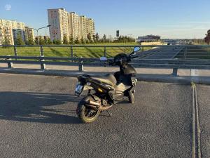 Melns Gilera Runner 2012 Viļņa, ar dzinēja tilpumu 49.00 L un nobraukumu 23 tūkst. km par 1100 €, foto 6 vietnē AUTOMOTO.COM.LV