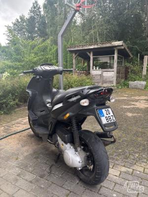 Melns Gilera Runner 2012 Klaipėda, ar dzinēja tilpumu 0.05 L un nobraukumu 10 tūkst. km par 800 €, foto 6 vietnē AUTOMOTO.COM.LV
