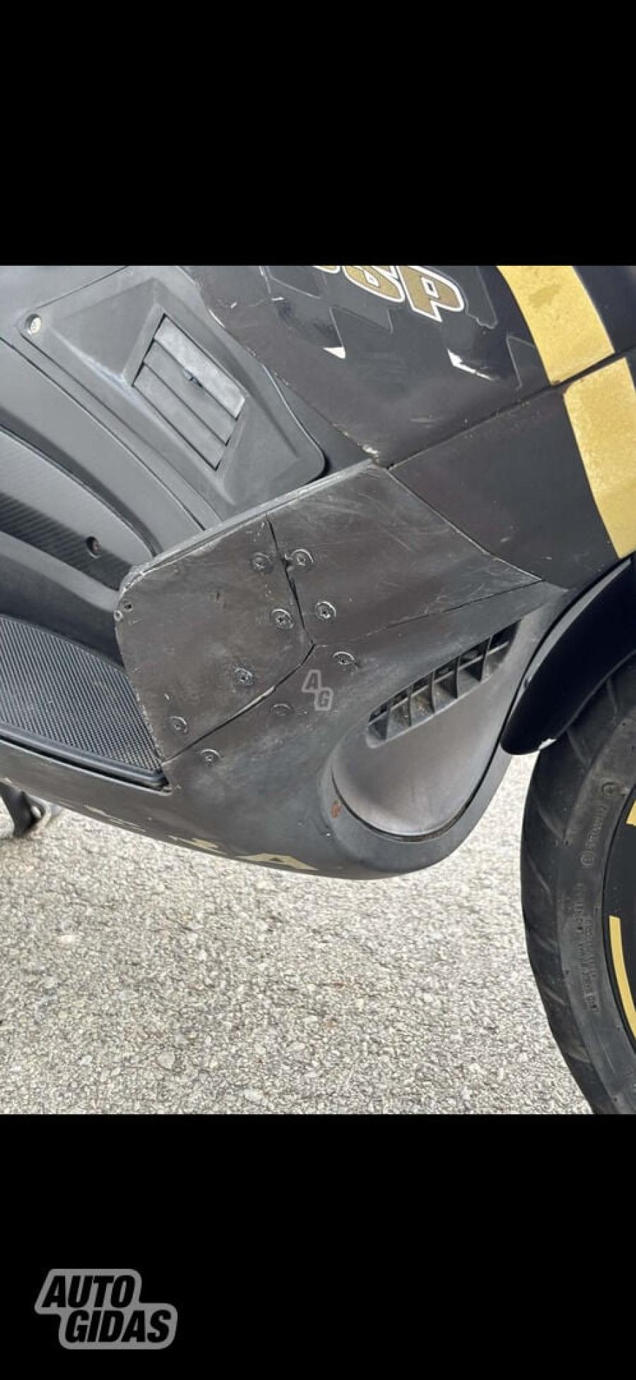 Melns Gilera Runner 2012 Klaipėda, ar dzinēja tilpumu 0.05 L un nobraukumu 10 tūkst. km par 800 €, foto 9 vietnē AUTOMOTO.COM.LV
