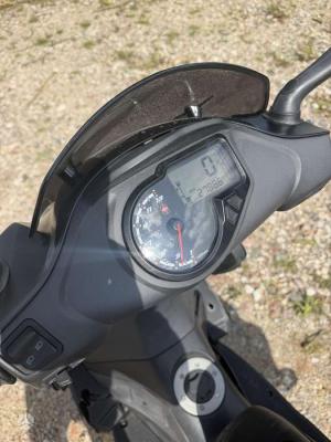Black Gilera Runner 2013 in Marijampole, with an engine capacity of 49.00 L and mileage of 28 thousand km for 690 €, photo 7 on AUTOMOTO.COM.LV