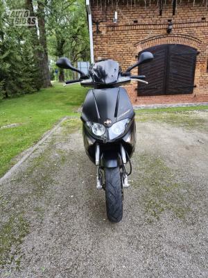Melns Gilera Runner 2014 Šakiai, ar dzinēja tilpumu 0.05 L un nobraukumu 15 tūkst. km par 1900 €, foto 4 vietnē AUTOMOTO.COM.LV