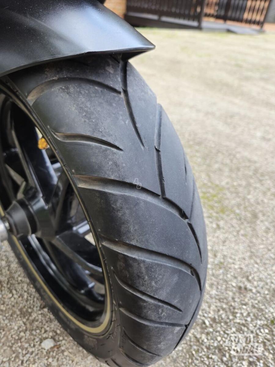 Melns Gilera Runner 2014 Šakiai, ar dzinēja tilpumu 0.05 L un nobraukumu 15 tūkst. km par 1900 €, foto 7 vietnē AUTOMOTO.COM.LV