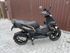 Черный Gilera Runner 2016 в Каунас, объемом двигателя 49.00 л и пробегом 8 тыс. км за 1450 €, фото 5 на AUTOMOTO.COM.LV