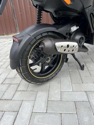 Черный Gilera Runner 2016 в Каунас, объемом двигателя 49.00 л и пробегом 8 тыс. км за 1450 €, фото 10 на AUTOMOTO.COM.LV
