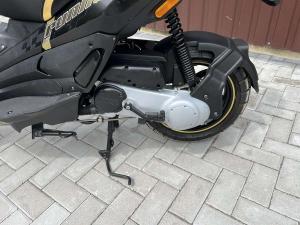Черный Gilera Runner 2016 в Каунас, объемом двигателя 49.00 л и пробегом 8 тыс. км за 1450 €, фото 11 на AUTOMOTO.COM.LV