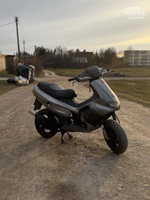 Grey Gilera Runner 2003 in Pasvalys, with an engine capacity of 0.05 L and mileage of 24 thousand km for 800 €, photo  on AUTOMOTO.COM.LV
