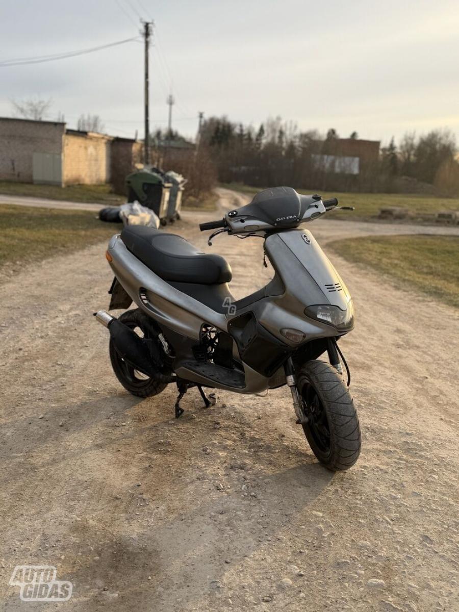 Grey Gilera Runner 2003 in Pasvalys, with an engine capacity of 0.05 L and mileage of 24 thousand km for 800 €, photo 3 on AUTOMOTO.COM.LV