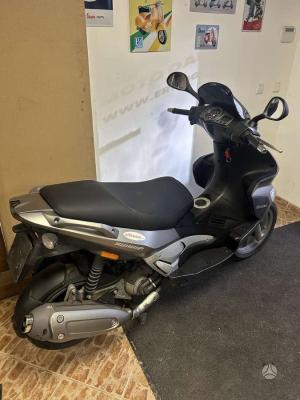 Grey Gilera Runner 2006 in Vilnius, with an engine capacity of 0.13 L and mileage of 9 thousand km for 1450 €, photo  on AUTOMOTO.COM.LV