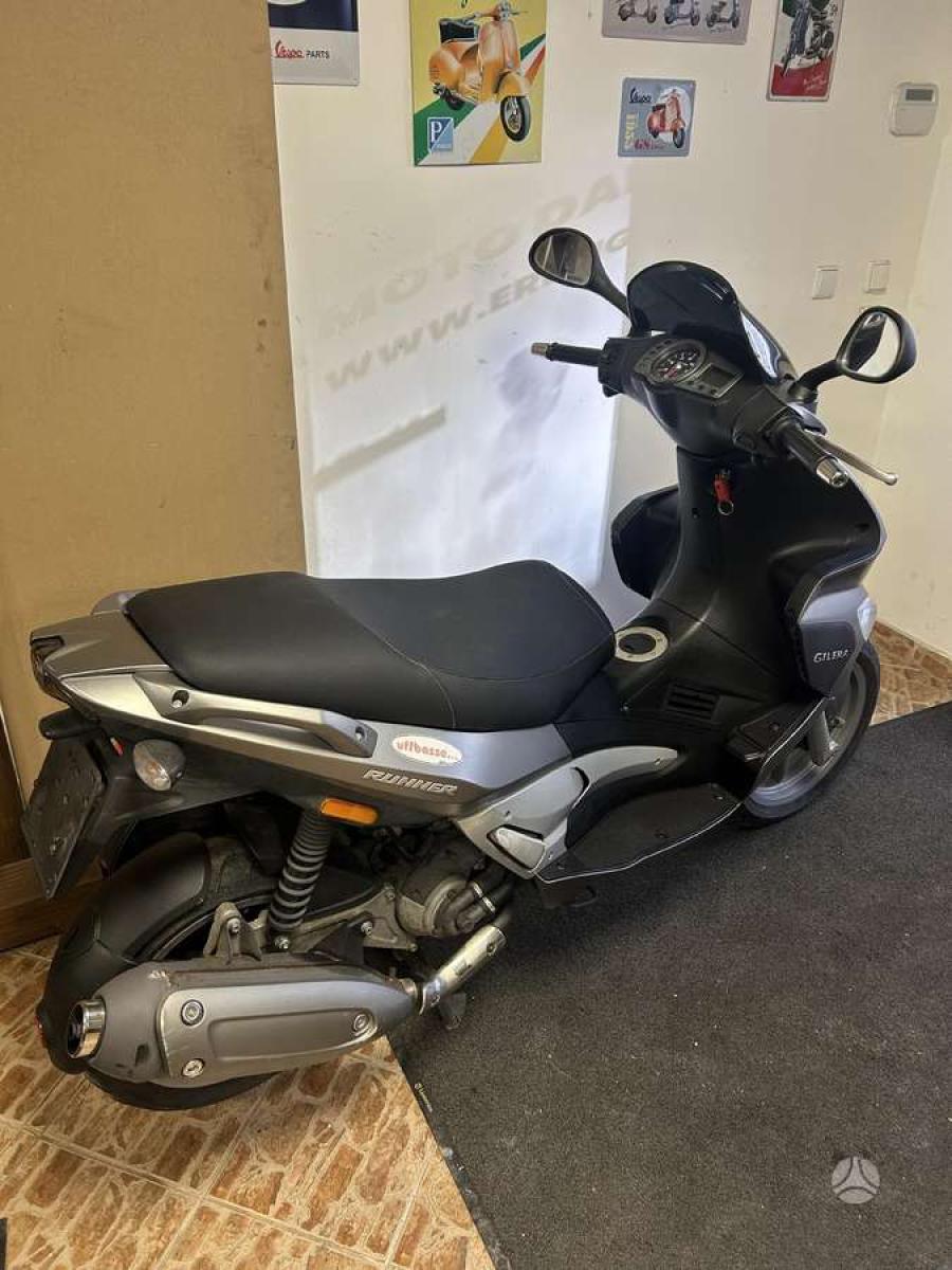 Grey Gilera Runner 2006 in Vilnius, with an engine capacity of 0.13 L and mileage of 9 thousand km for 1450 €, photo 1 on AUTOMOTO.COM.LV