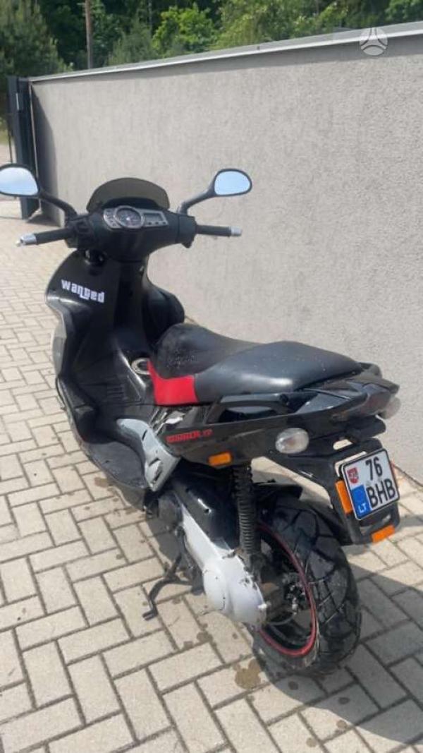 Серый Gilera Runner 2006 в Мажейкяй, объемом двигателя 0.00 л и пробегом 2 тыс. км за 880 €, фото 3 на AUTOMOTO.COM.LV