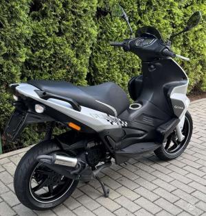 Grey Gilera Runner 2016 in Marijampole, with an engine capacity of 49.00 L and mileage of 13 thousand km for 1550 €, photo 6 on AUTOMOTO.COM.LV