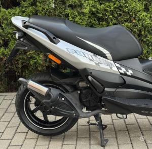 Grey Gilera Runner 2016 in Marijampole, with an engine capacity of 49.00 L and mileage of 13 thousand km for 1550 €, photo 7 on AUTOMOTO.COM.LV