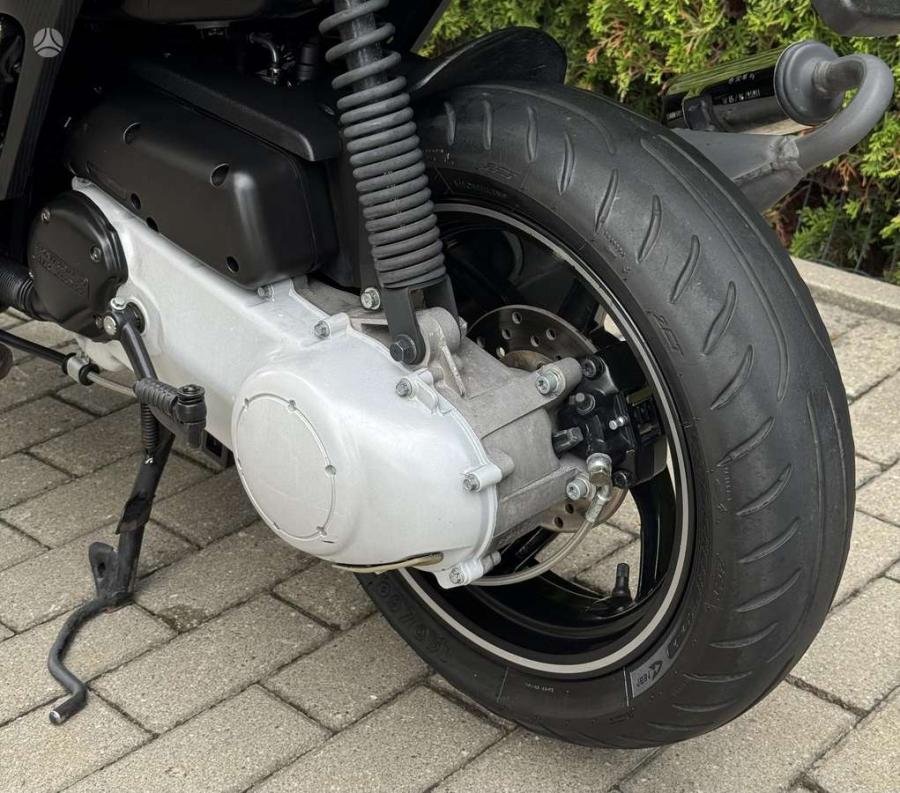 Grey Gilera Runner 2016 in Marijampole, with an engine capacity of 49.00 L and mileage of 13 thousand km for 1550 €, photo 30 on AUTOMOTO.COM.LV