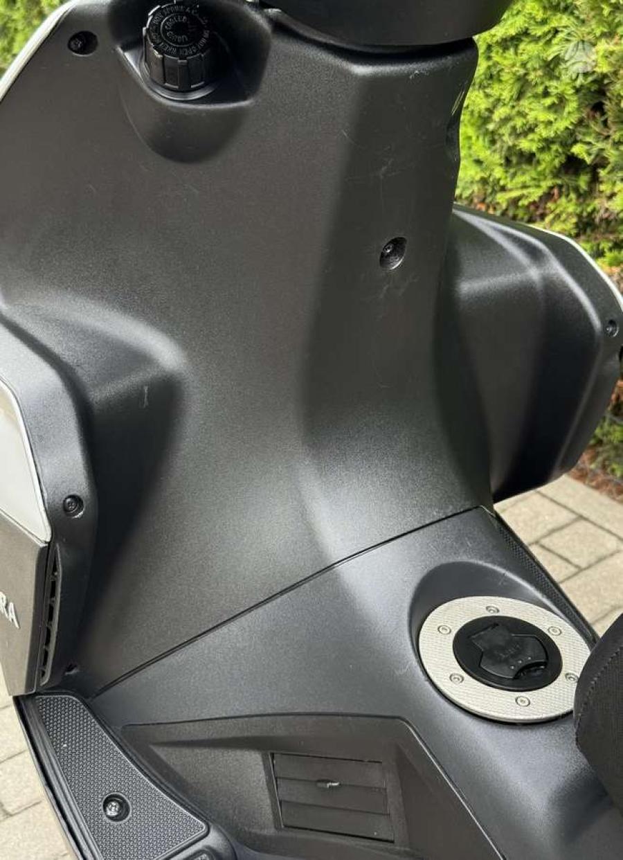 Grey Gilera Runner 2016 in Marijampole, with an engine capacity of 49.00 L and mileage of 13 thousand km for 1550 €, photo 35 on AUTOMOTO.COM.LV