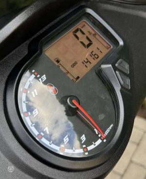 Grey Gilera Runner 2016 in Marijampole, with an engine capacity of 49.00 L and mileage of 13 thousand km for 1550 €, photo 49 on AUTOMOTO.COM.LV