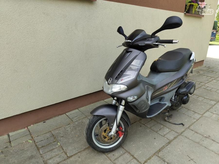 Gilera Runner 2004 Klaipėda, ar dzinēja tilpumu 0.12 L un nobraukumu 12 tūkst. km par 1100 €, foto 1 vietnē AUTOMOTO.COM.LV