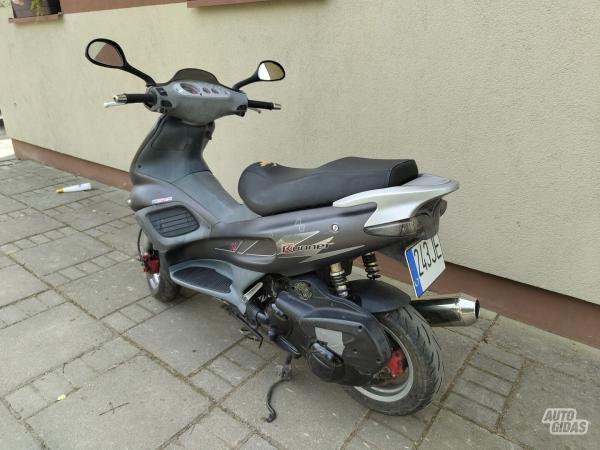 Gilera Runner 2004 Klaipėda, ar dzinēja tilpumu 0.12 L un nobraukumu 12 tūkst. km par 1100 €, foto 2 vietnē AUTOMOTO.COM.LV
