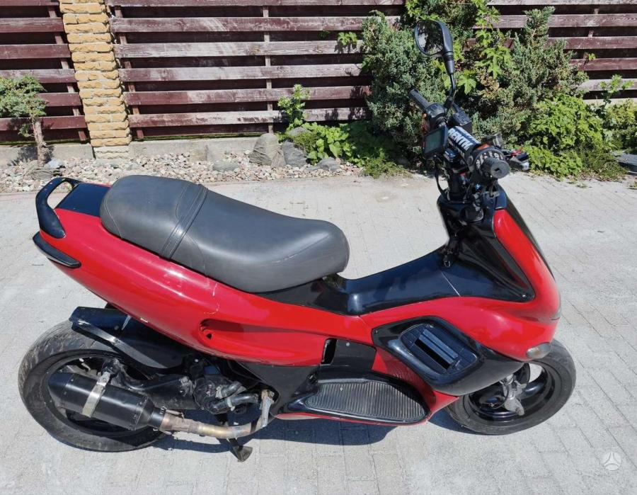 Gilera Runner 2004 Klaipėda, ar dzinēja tilpumu 0.13 L un nobraukumu 1 tūkst. km par 1100 €, foto 7 vietnē AUTOMOTO.COM.LV
