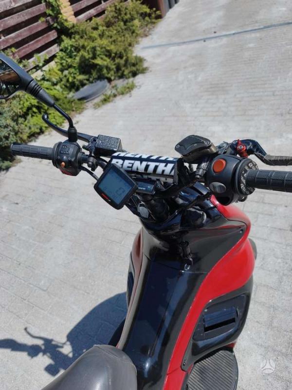 Gilera Runner 2004 Klaipėda, ar dzinēja tilpumu 0.13 L un nobraukumu 1 tūkst. km par 1100 €, foto 9 vietnē AUTOMOTO.COM.LV