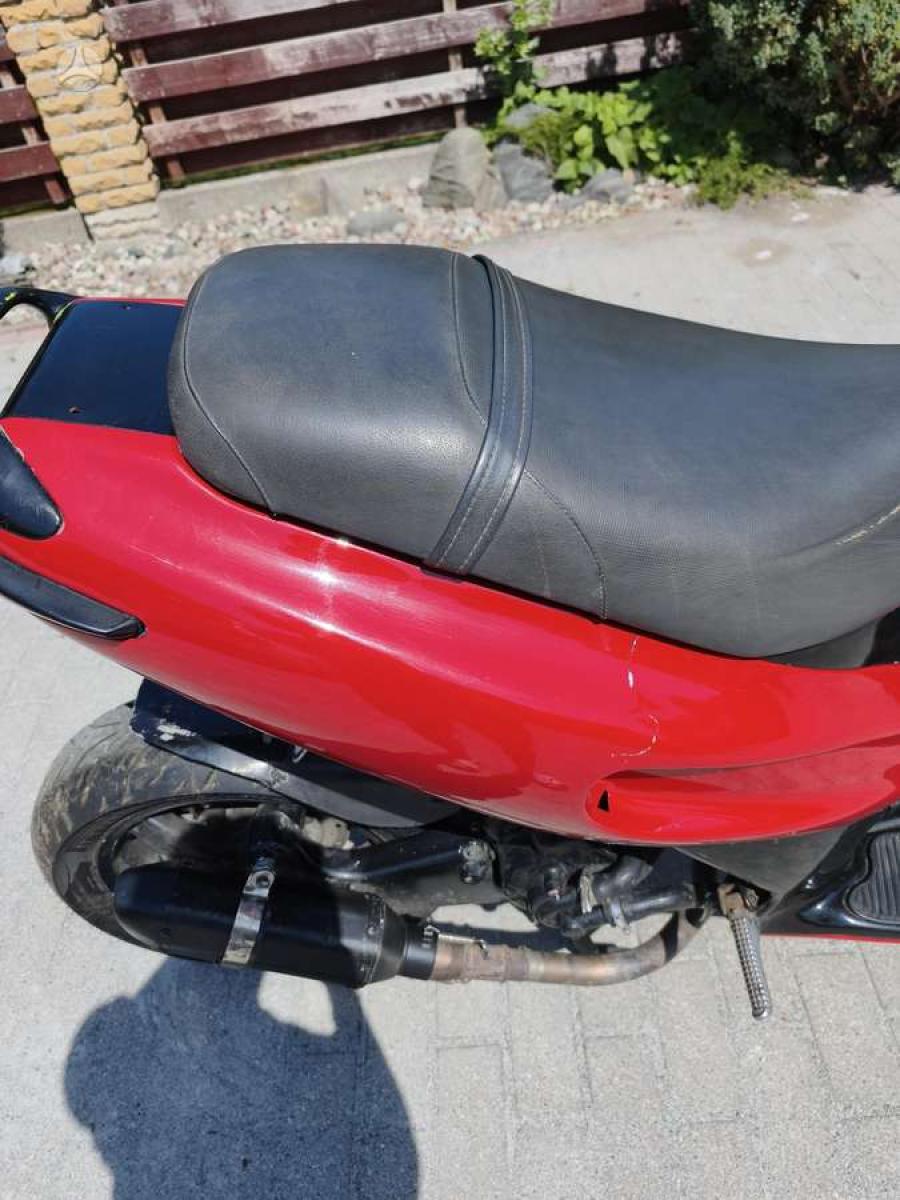 Gilera Runner 2004 Klaipėda, ar dzinēja tilpumu 0.13 L un nobraukumu 1 tūkst. km par 1100 €, foto 11 vietnē AUTOMOTO.COM.LV