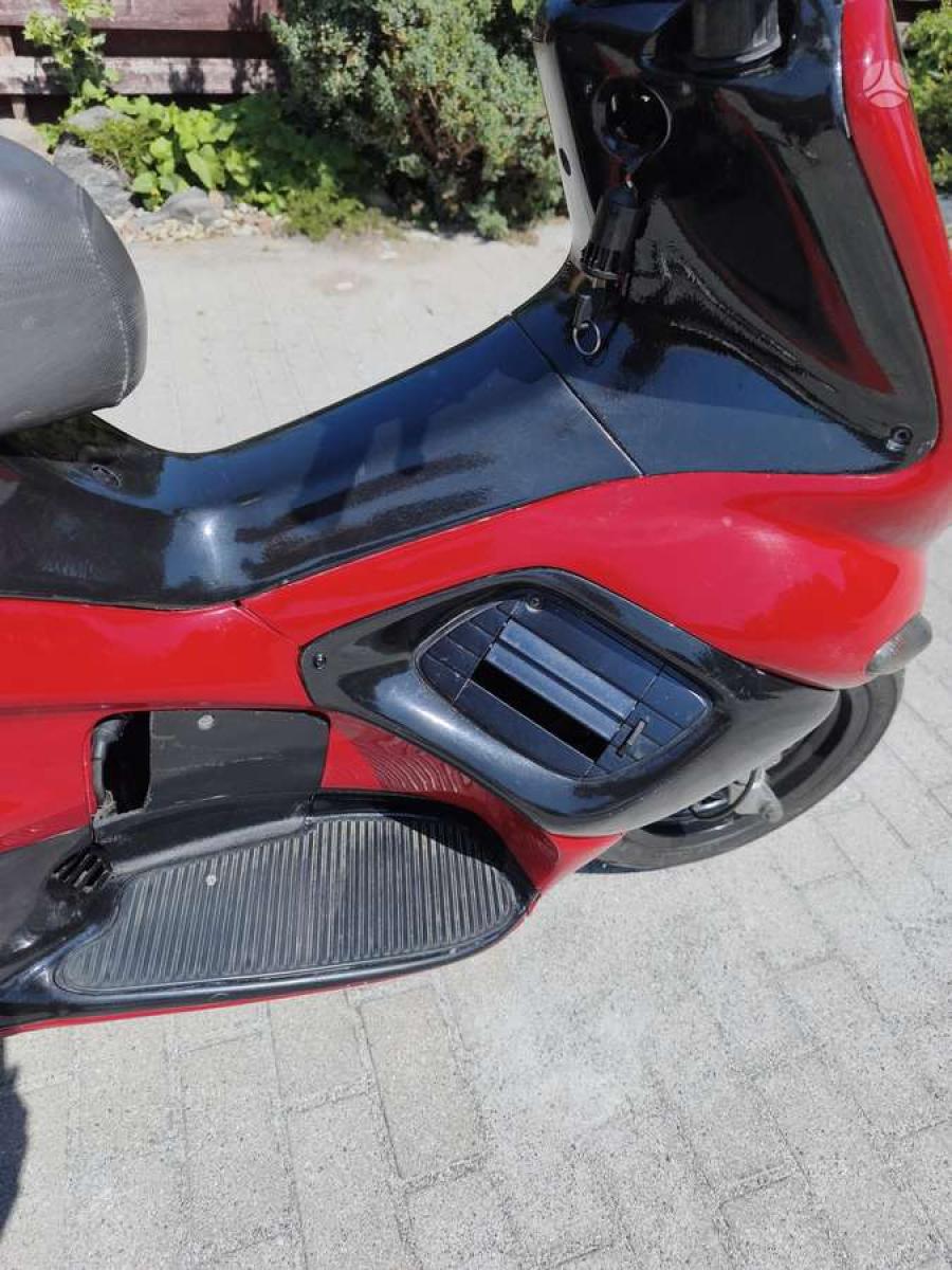Gilera Runner 2004 Klaipėda, ar dzinēja tilpumu 0.13 L un nobraukumu 1 tūkst. km par 1100 €, foto 12 vietnē AUTOMOTO.COM.LV