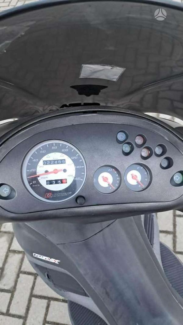 Gilera Runner 2005 в Таураге, объемом двигателя 0.13 л и пробегом 22 тыс. км за 799 €, фото 4 на AUTOMOTO.COM.LV