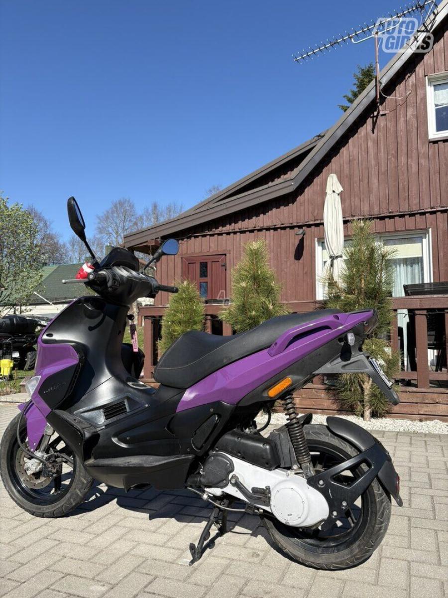 Gilera Runner 2007 in Plunge, with an engine capacity of 0.05 L and mileage of 0 thousand km for 1250 €, photo 3 on AUTOMOTO.COM.LV