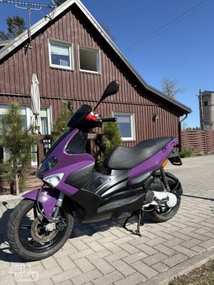 Gilera Runner 2007 in Plunge, with an engine capacity of 0.05 L and mileage of 0 thousand km for 1250 €, photo 4 on AUTOMOTO.COM.LV