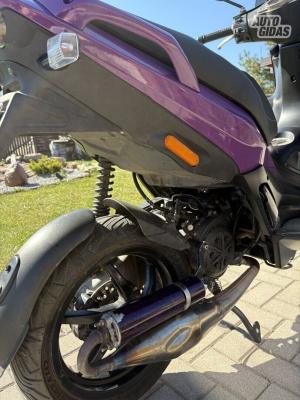 Gilera Runner 2007 in Plunge, with an engine capacity of 0.05 L and mileage of 0 thousand km for 1250 €, photo 9 on AUTOMOTO.COM.LV