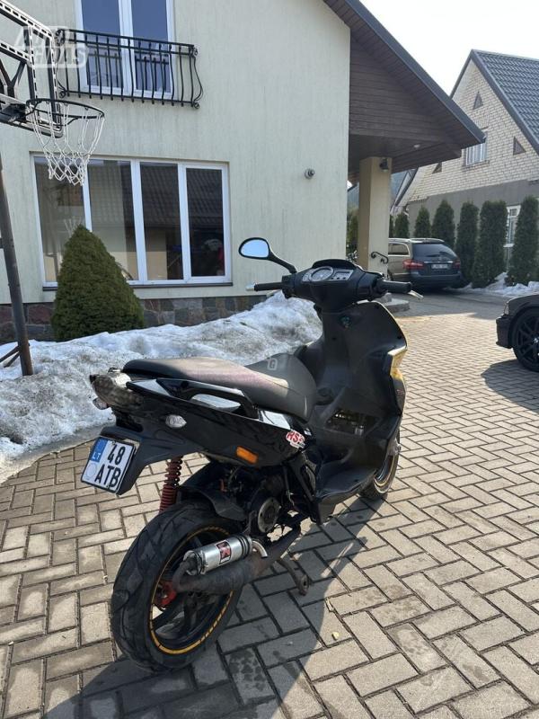 Gilera Runner 2008 Anykščiai, ar dzinēja tilpumu 0.00 L un nobraukumu 0 tūkst. km par 650 €, foto 2 vietnē AUTOMOTO.COM.LV