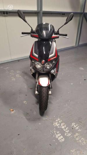 Gilera Runner 2009 in Kaunas, with an engine capacity of 49.00 L and mileage of 3 thousand km for 1000 €, photo  on AUTOMOTO.COM.LV
