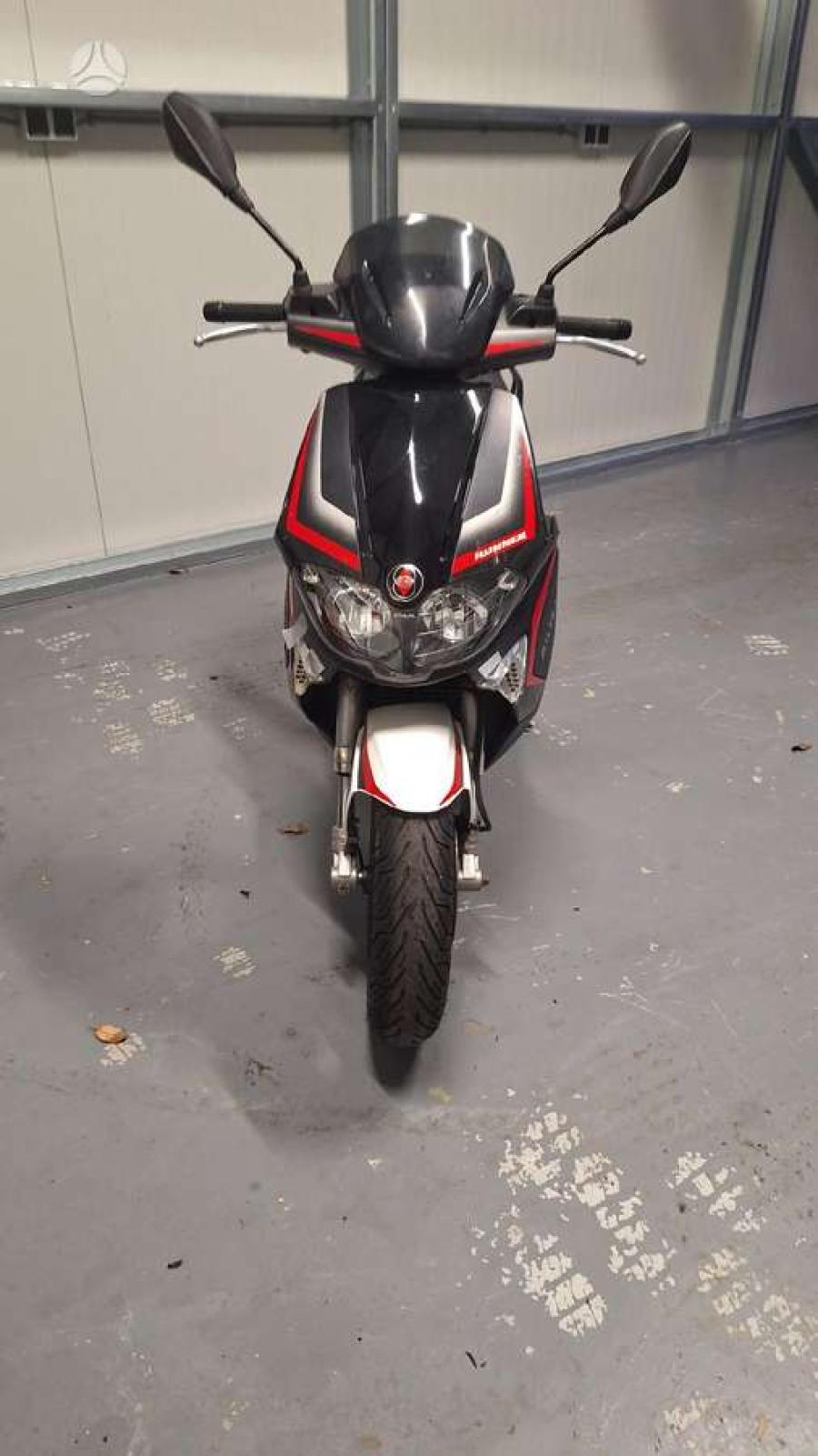 Gilera Runner 2009 в Каунас, объемом двигателя 49.00 л и пробегом 3 тыс. км за 1000 €, фото 1 на AUTOMOTO.COM.LV