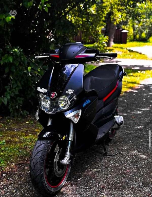 Gilera Runner 2009 in Vilnius, with an engine capacity of 49.00 L and mileage of 10 thousand km for 1450 €, photo 2 on AUTOMOTO.COM.LV