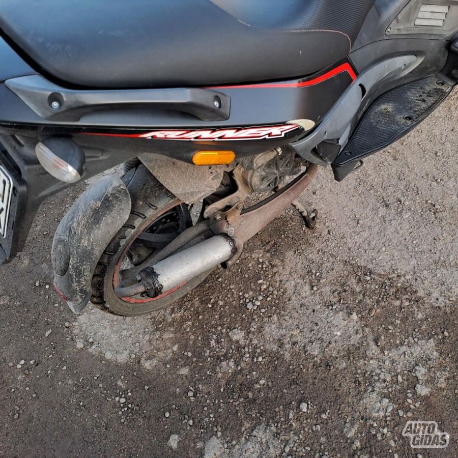 Gilera Runner 2011 Vilkaviškis, ar dzinēja tilpumu 0.00 L un nobraukumu 0 tūkst. km par 1000 €, foto 7 vietnē AUTOMOTO.COM.LV