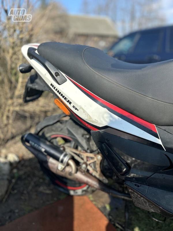 Gilera Runner 2013 Druskininkai, ar dzinēja tilpumu 0.00 L un nobraukumu 17 tūkst. km par 1000 €, foto 4 vietnē AUTOMOTO.COM.LV