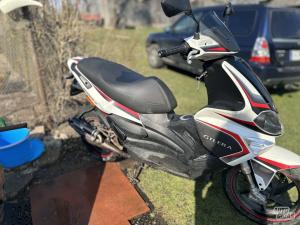 Gilera Runner 2013 Druskininkai, ar dzinēja tilpumu 0.00 L un nobraukumu 17 tūkst. km par 1000 €, foto 5 vietnē AUTOMOTO.COM.LV