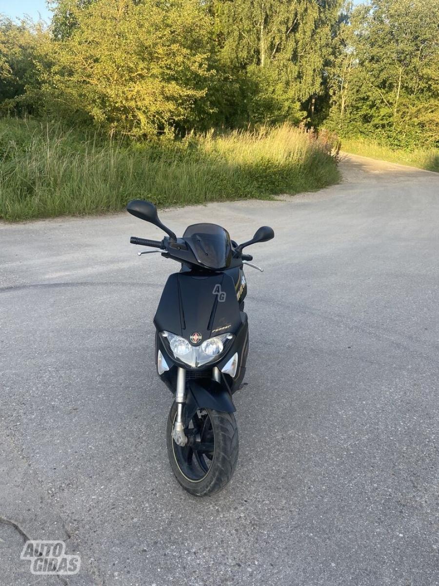 Gilera Runner 2013 Kauņa, ar dzinēja tilpumu 0.00 L un nobraukumu 0 tūkst. km par 1350 €, foto 1 vietnē AUTOMOTO.COM.LV