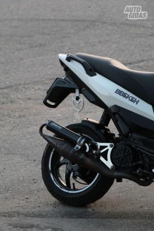 Gilera Runner 2013 Viļņa, ar dzinēja tilpumu 0.05 L un nobraukumu 14 tūkst. km par 1300 €, foto 3 vietnē AUTOMOTO.COM.LV