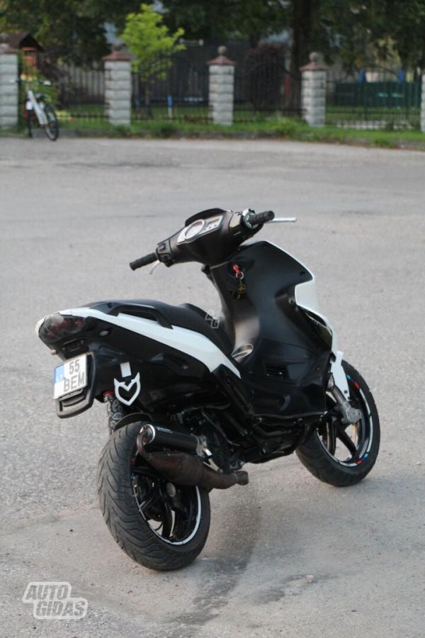 Gilera Runner 2013 в Вильнюс, объемом двигателя 0.05 л и пробегом 14 тыс. км за 1400 €, фото 5 на AUTOMOTO.COM.LV