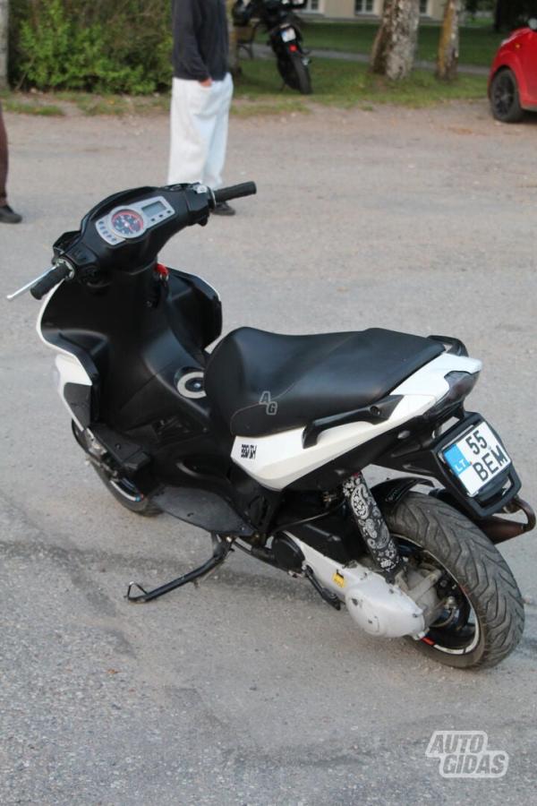 Gilera Runner 2013 в Вильнюс, объемом двигателя 0.05 л и пробегом 14 тыс. км за 1400 €, фото 6 на AUTOMOTO.COM.LV