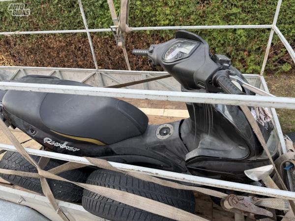 Gilera Runner 2015 in Kaunas, with an engine capacity of 0.00 L and mileage of 0 thousand km for 1750 €, photo 2 on AUTOMOTO.COM.LV