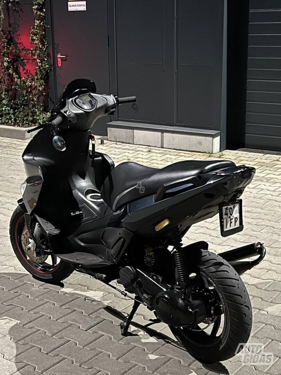 Gilera Runner 2016 Klaipėda, ar dzinēja tilpumu 0.05 L un nobraukumu 12 tūkst. km par 1600 €, foto 5 vietnē AUTOMOTO.COM.LV