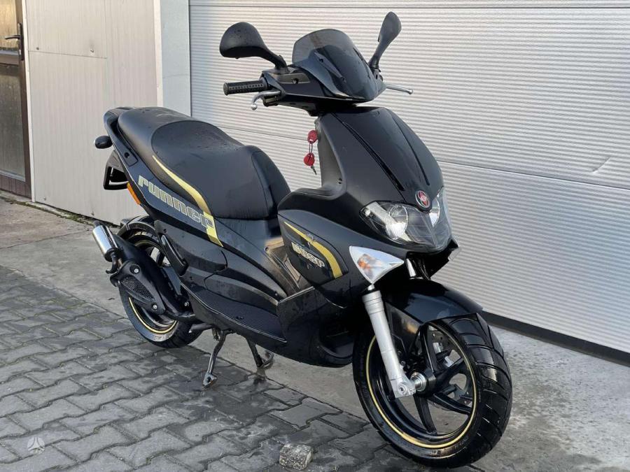 Gilera Runner 2017 в Вилкавишкис, объемом двигателя 49.00 л и пробегом 3 тыс. км за 1050 €, фото 1 на AUTOMOTO.COM.LV