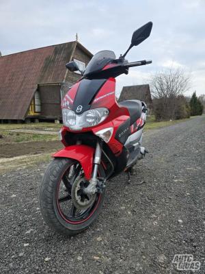 Red Gilera Runner 2007 in Panevezys, with an engine capacity of 0.05 L and mileage of 16 thousand km for 1050 €, photo 3 on AUTOMOTO.COM.LV